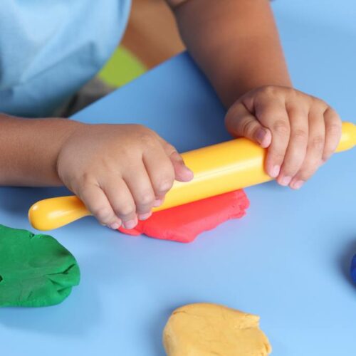Atelier pâte à modeler